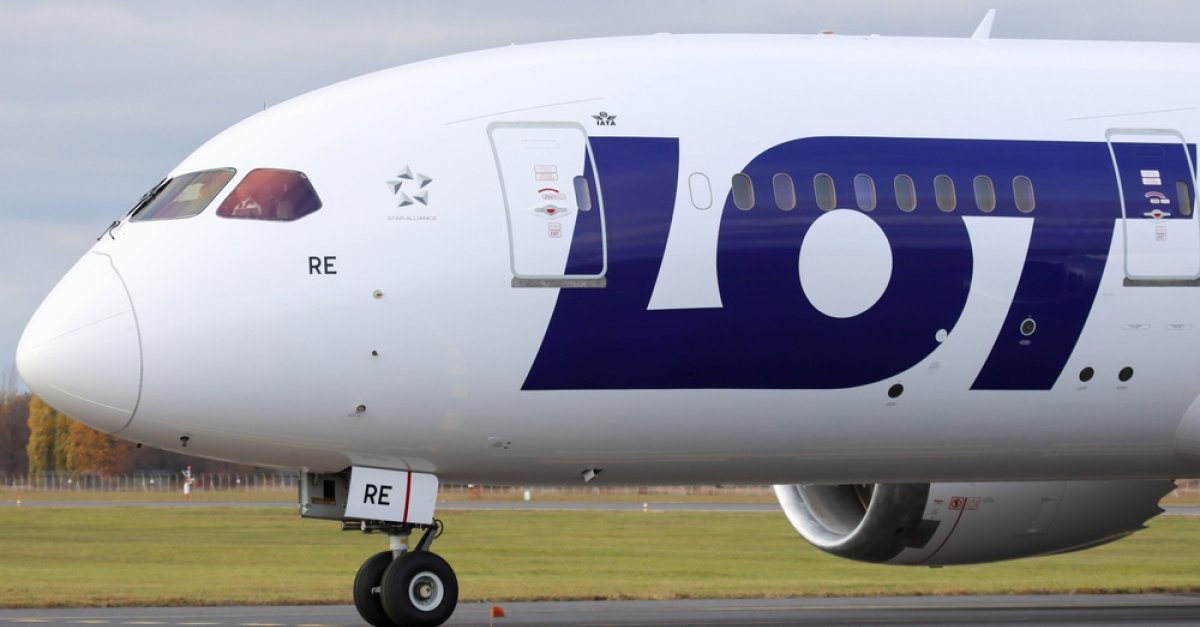 Lot Airlines Gears Up for Expansion: Dreamliner Deal Signed, Regional ...
