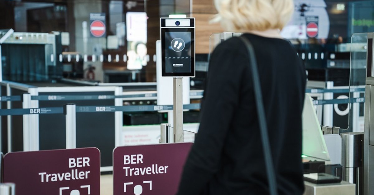 נמל התעופה ברלין ברנדנבורג (BER): זיהוי פנים מחליף את כרטיס העלייה ...
